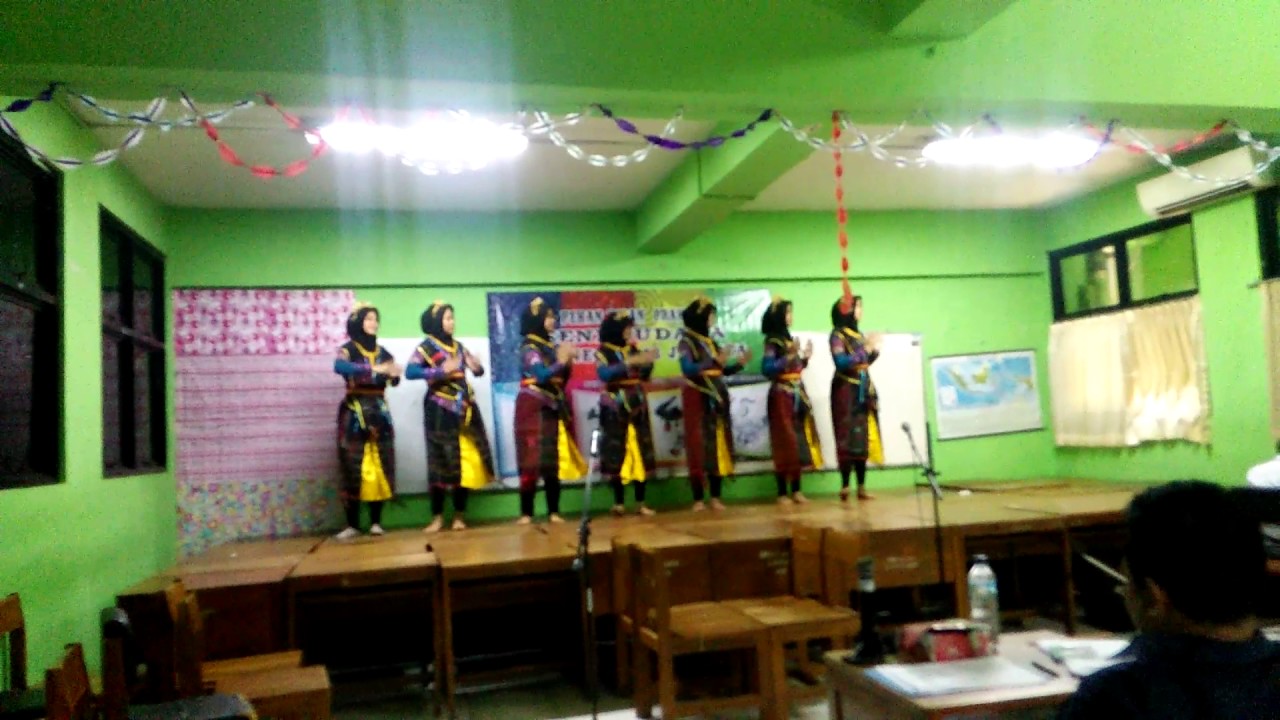 TARI TOR-TOR KELAS XII-AK 2 SMKN 42 JAKARTA - YouTube