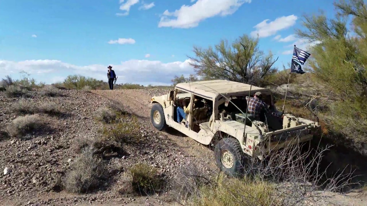 Humvee in the desert - YouTube