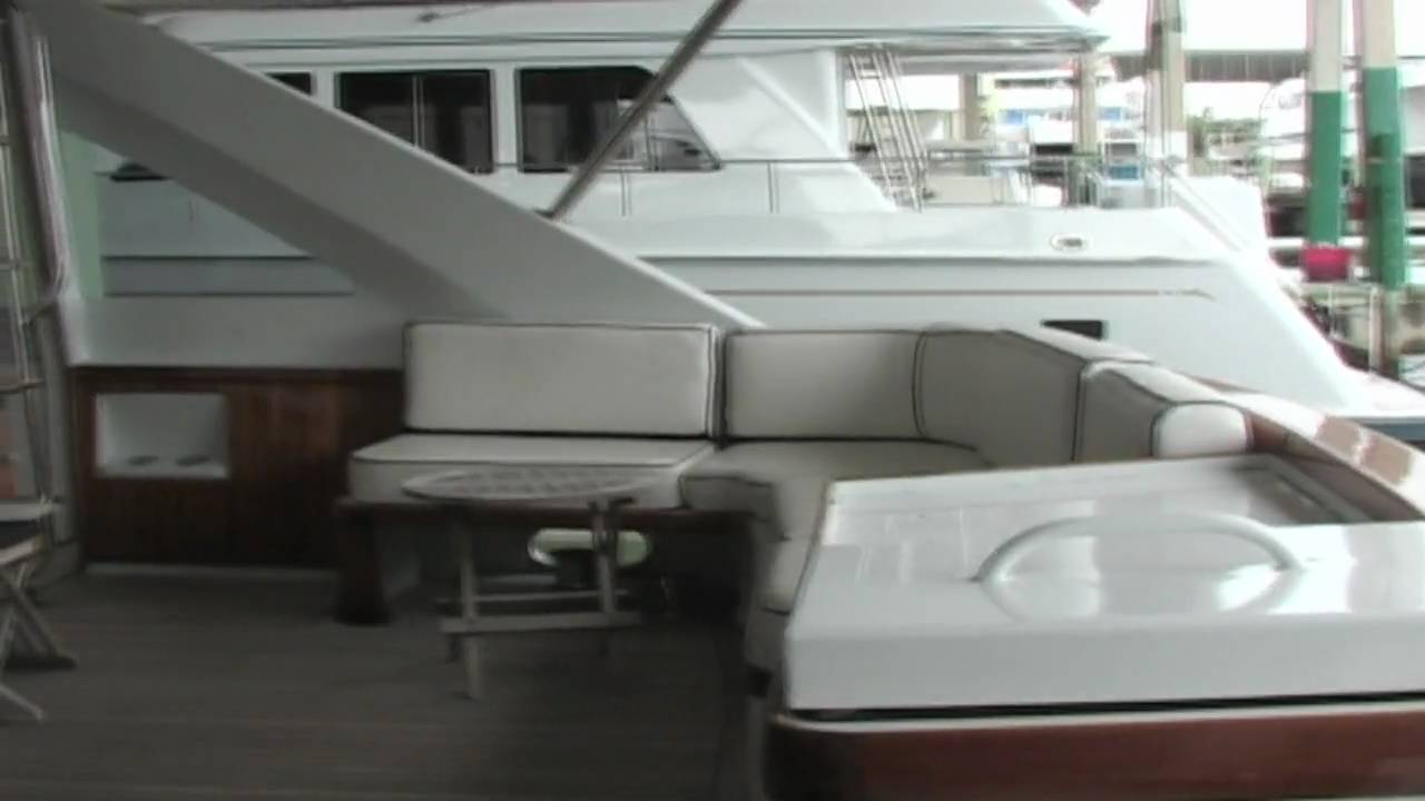 Trident Sedan - Tom Fexus Design - YouTube