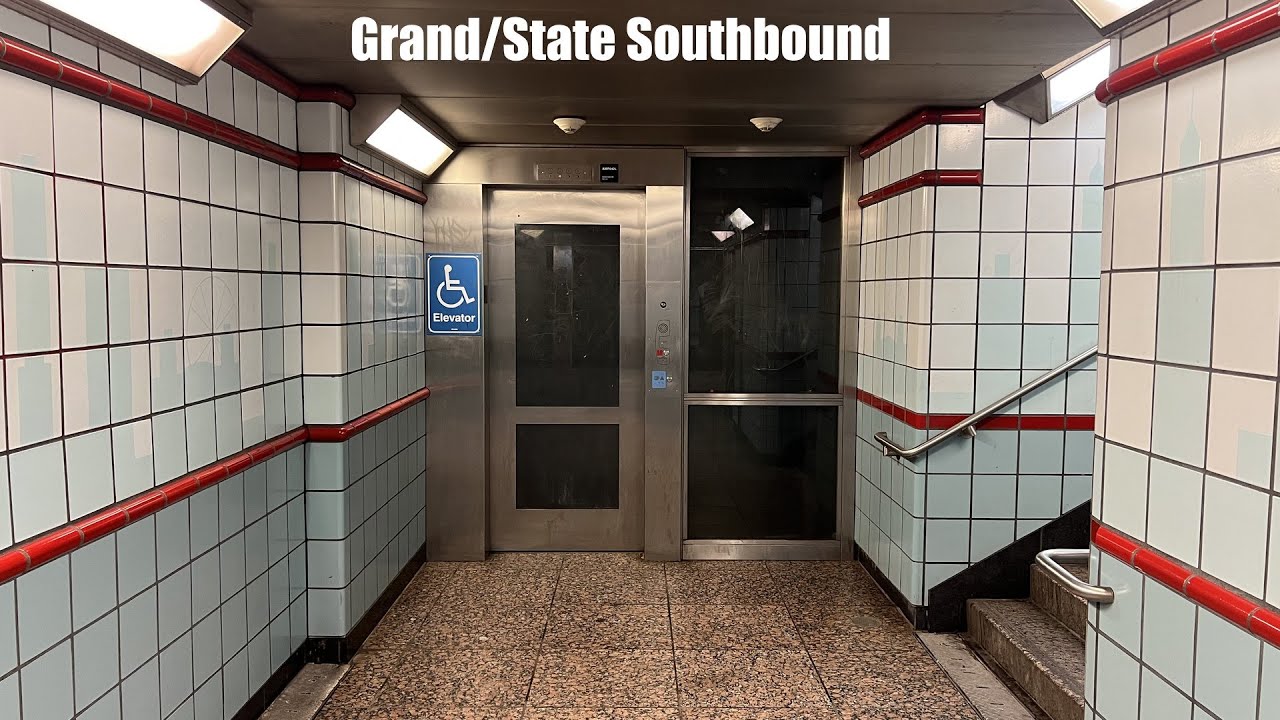 Glass Hydraulic Southbound Platform Elevator at Grand/State CTA Station ...
