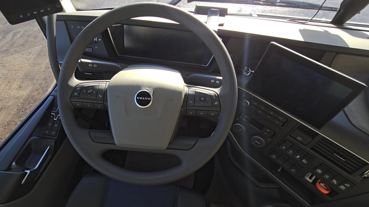 Volvo FH Aero interior - YouTube