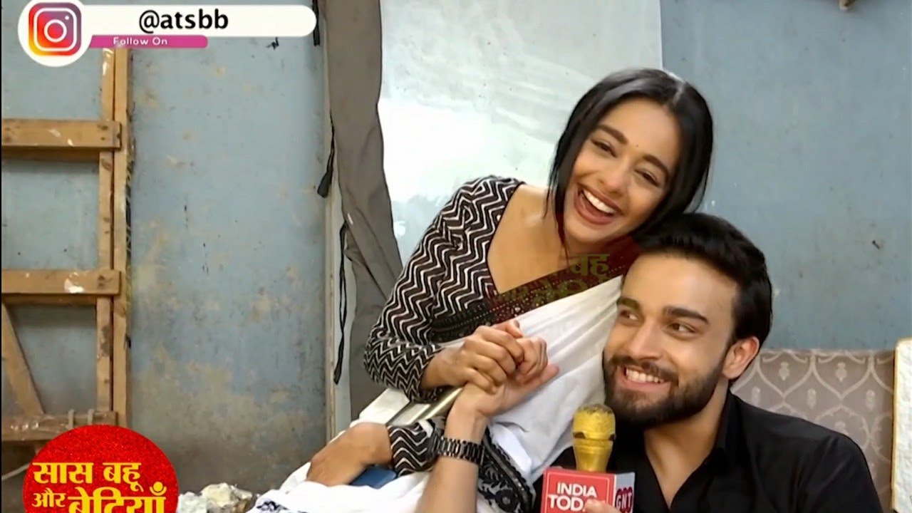 FINALLY‼ Ranbir and Prachi REUNION after 20 Years | Kumkum Bhagya - YouTube