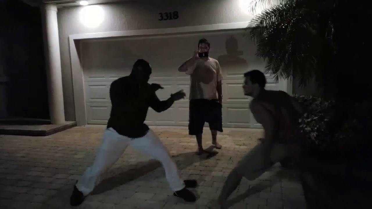 DRUNK BROKE MALONE FIGHTS EBZ FULL FIGHT - YouTube