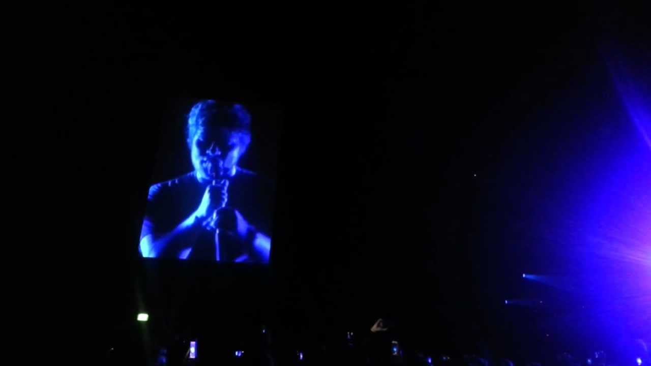 Ed Sheeran Loop Pedal Live in Sydney - YouTube