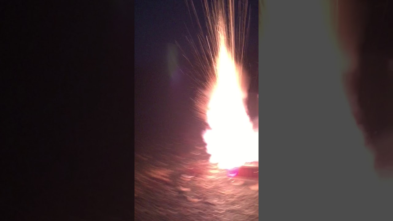 8 SHOT RACK 1.75 " CANISTER SHELLS - YouTube