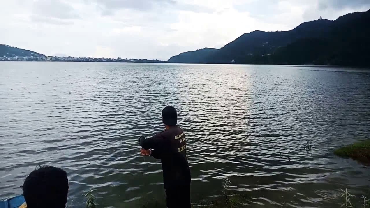 FISHING LAKE SIDE # FISHING IN FEWA LAKE @ PERIED KING OF THE FISH ...