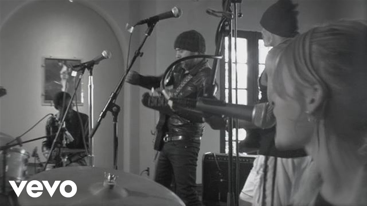 Black Dub - "Nomad" Live Off The Floor - YouTube