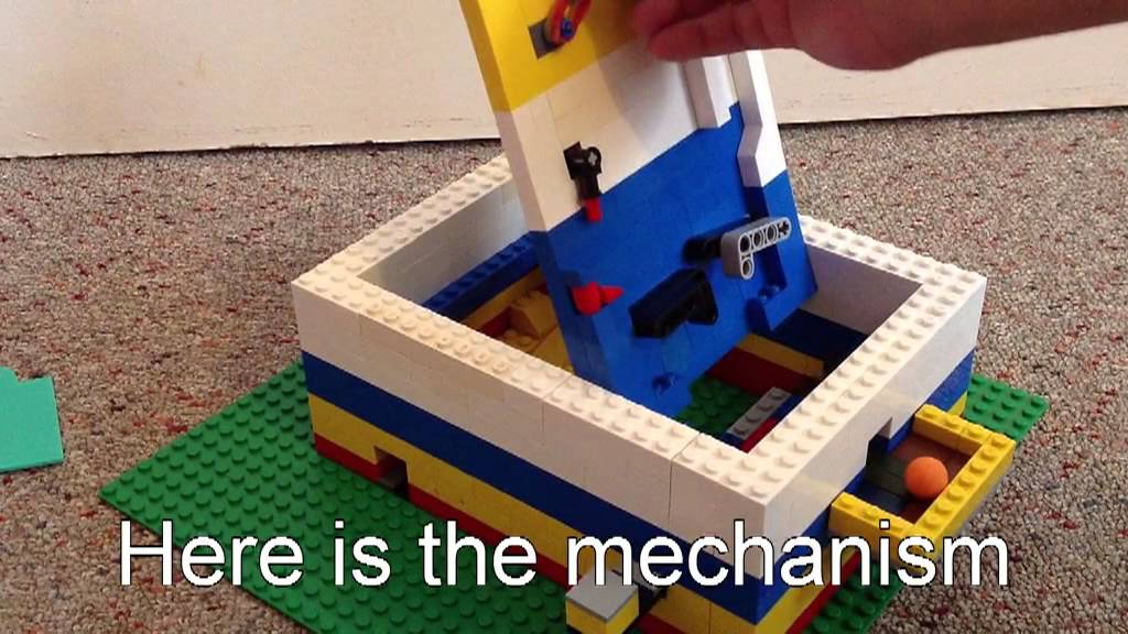 LEGO pinball machine V1 *MINI* - YouTube