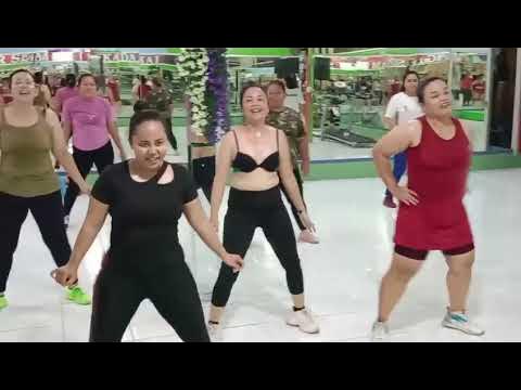 2 MENIT ZUMBA TURUNIN STRESS DAN BERAT BADAN EMAK SUKA DAMAI SANGGAR FITNESS - YouTube