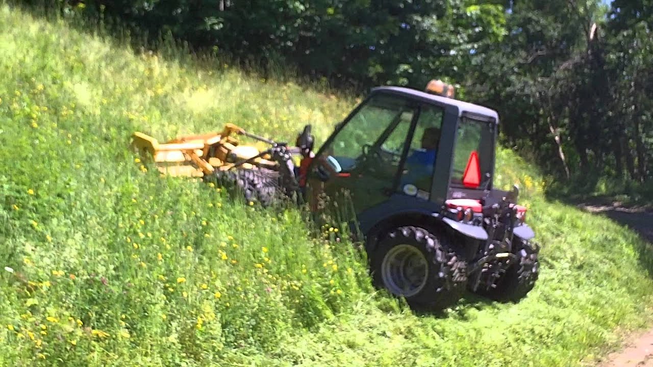 aebi tt270 mowing bromley - YouTube