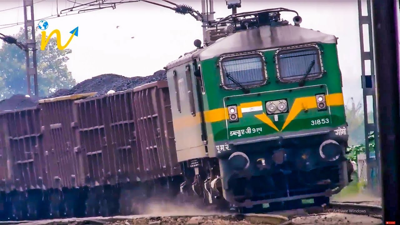 Honking heavily loaded WAG 9H in stunning speed - YouTube