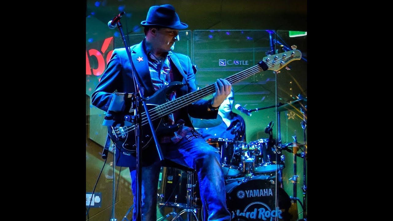 Warren Freeman - Bass Player Show reel - YouTube