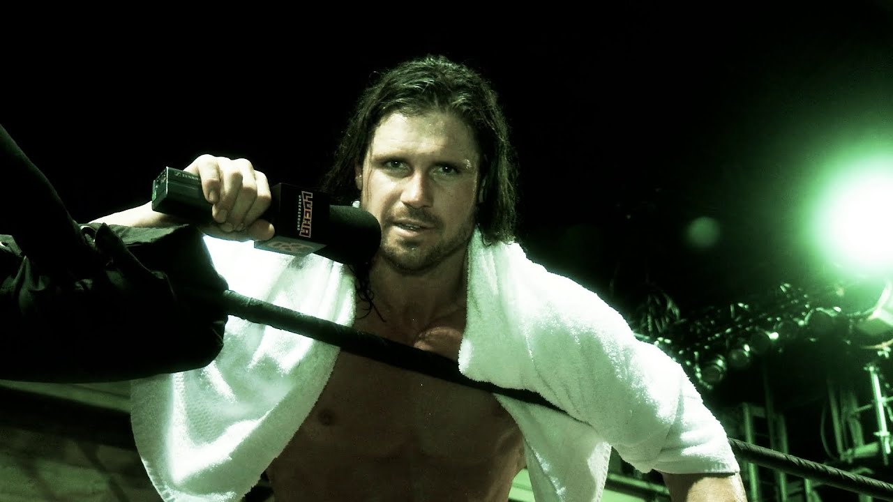 Warriors of Lucha Underground: Johnny Mundo - YouTube