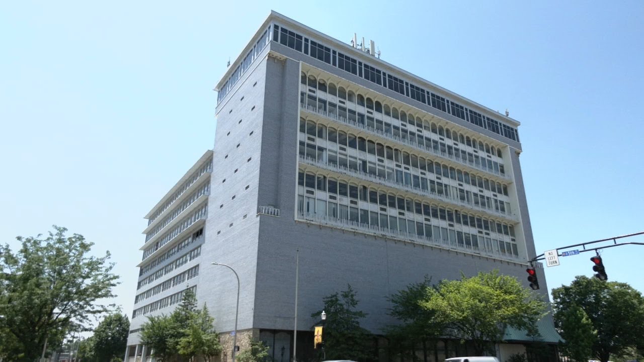 LDG Development eyes former Bank of Louisville building - YouTube