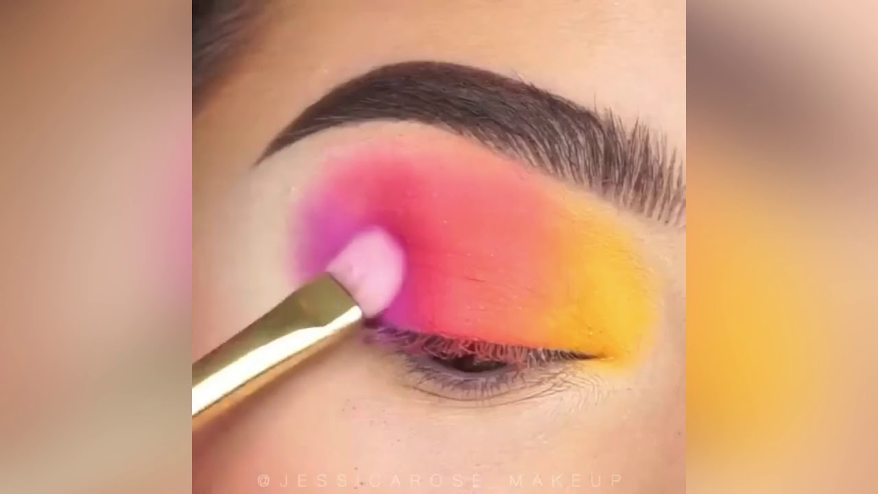 Beautiful Colored Eye Makeup Tutorial - YouTube