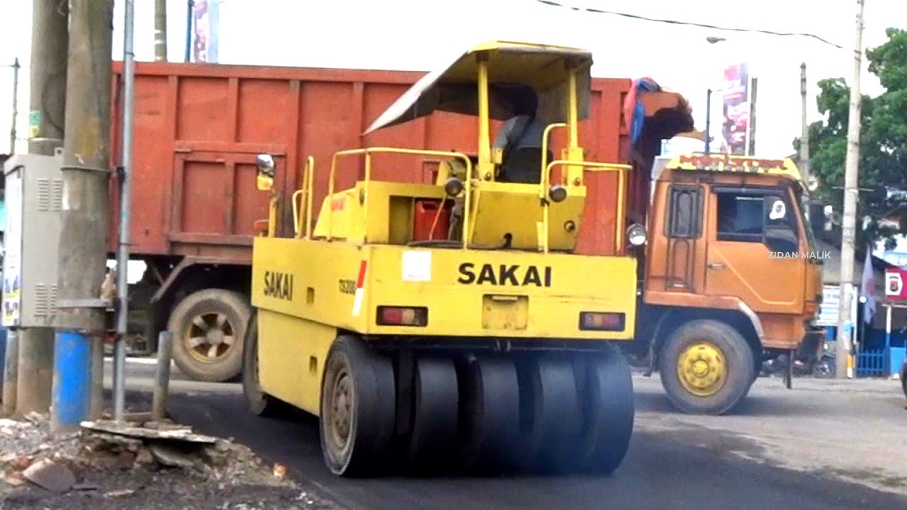 Asphalt SAKAI TS200 Pneumatic Tire Roller Road Working Asphalt ...
