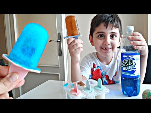 Efe annesi ile mavi dondurma yaptı.