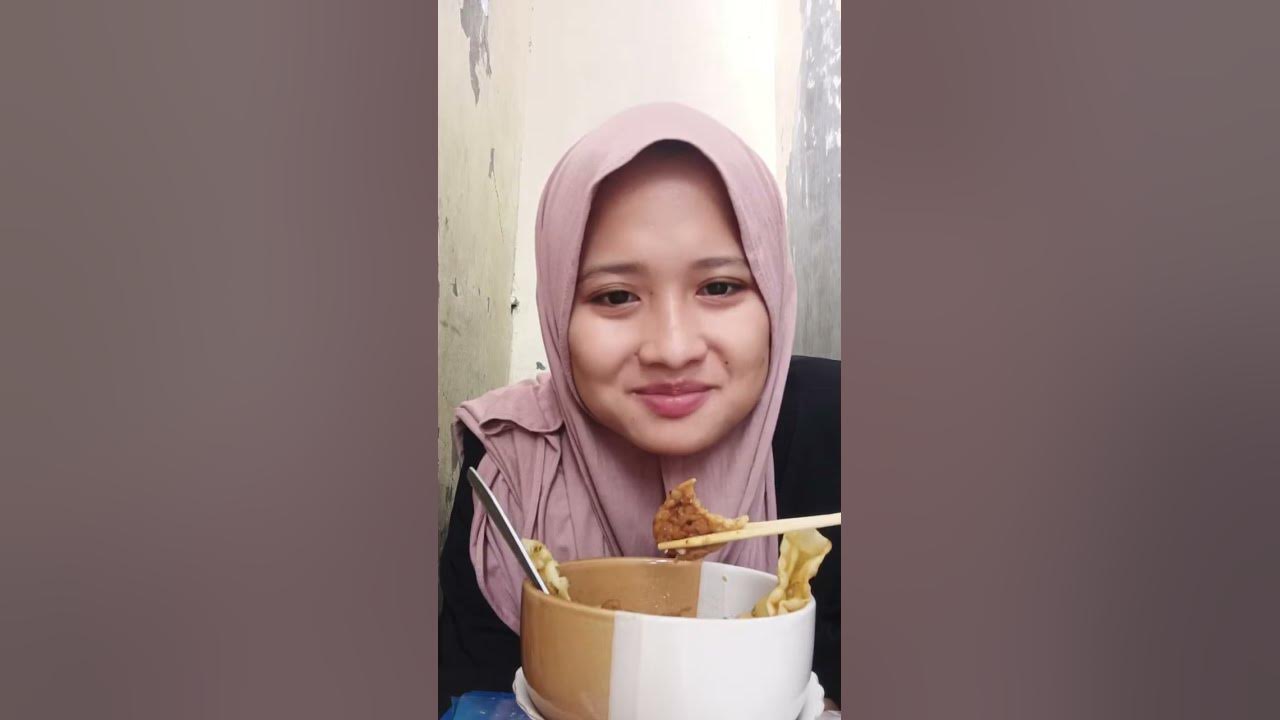 Temenin kakak makan siang gaes - YouTube