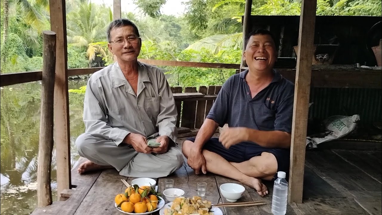 Được Cô Hai Tiền Giang Gửi Tặng Món Quà Cho Bác Hai | Kiệt Làng Quê ...