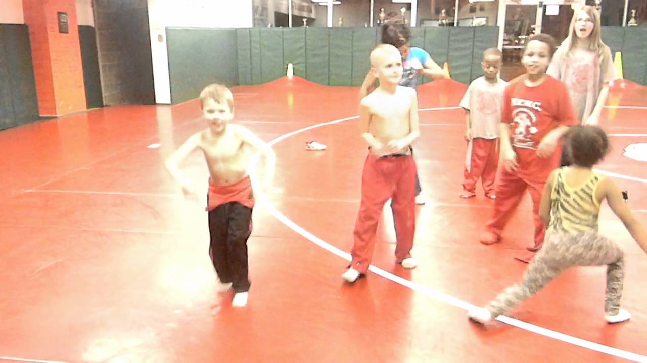 CHA CHA SLIDE (POWER CATS) - YouTube