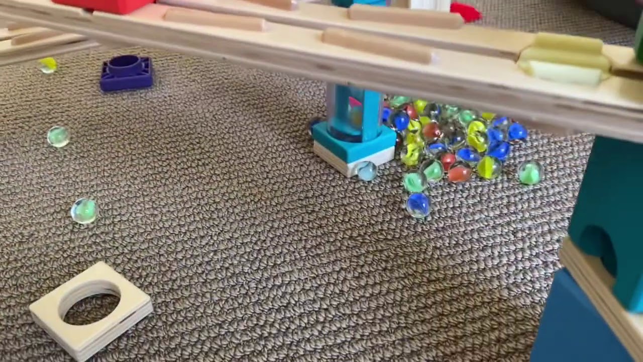 Hape Quadrilla Spiral of Death - YouTube