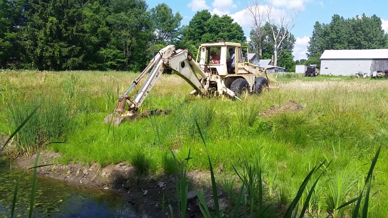 Dynahoe 200-4 Backhoe 4-71 Detroit Diesel - YouTube