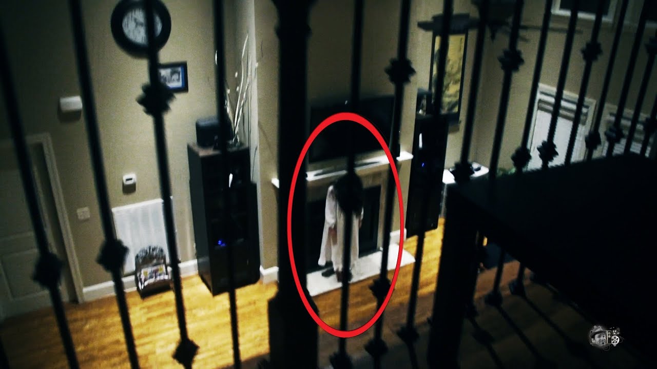 The Haunting Tape 40 (Ghost caught on video) - YouTube