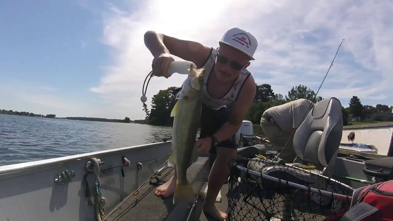 Spoonplugging With Grandpa - YouTube