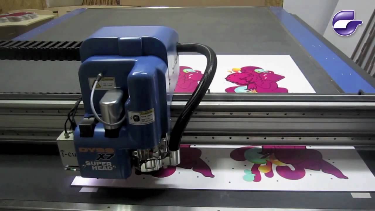 DYSS X7 e-Cutter - Contour Cutting of a Foam Board - YouTube