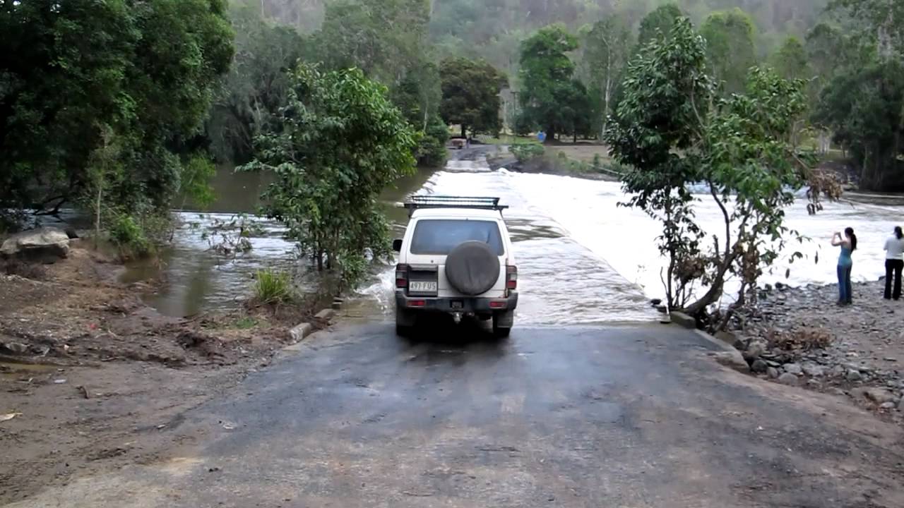 Cape York Bloomfield River Crossing Fail 2011 - YouTube