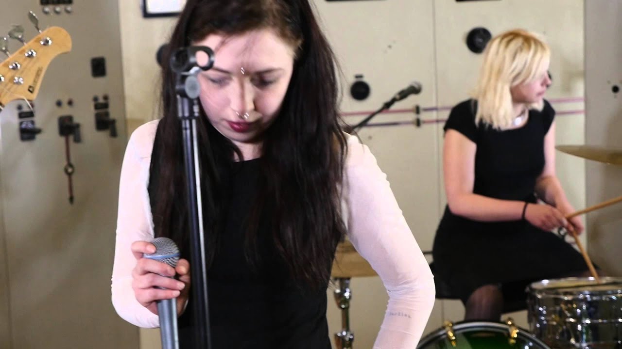 Kælan mikla - Full Performance (Live on KEXP) - YouTube