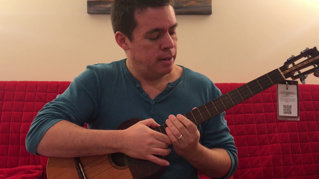 Cuatrista Adrian Toro hace review de un Cuatro de Caoba de Ramirez ...