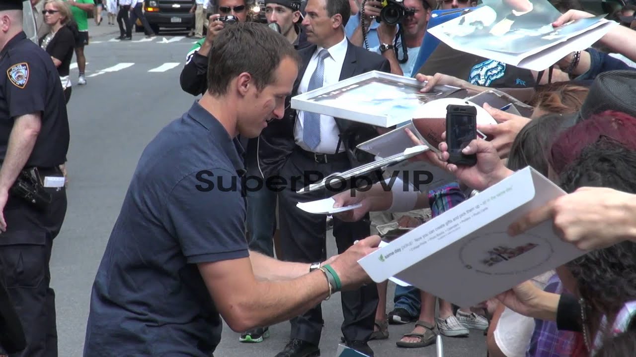 Drew Brees at the 'Late Show with David Letterman' studio... - YouTube