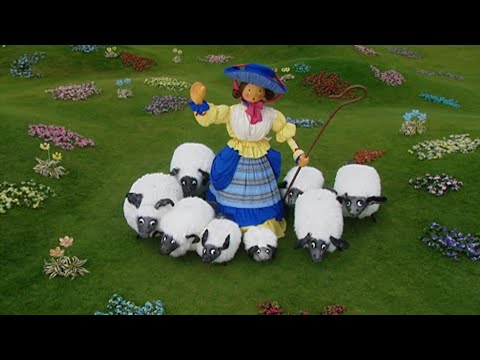 Teletubbies: Laa-Laa va a prendere Tinky Winky, Dipsy e Po / La Piccola Pastorella 