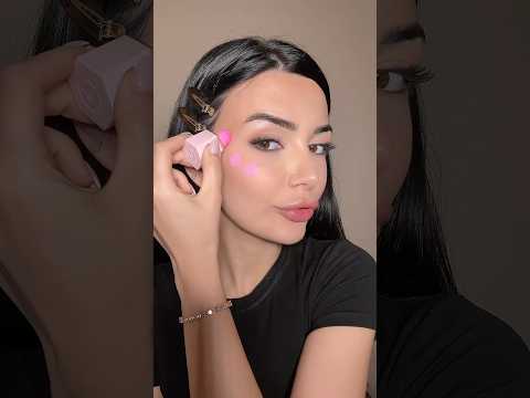 Duzgün edirsiz bunu ? #baku #azerbaijan #makeup #kosmetika #sheglam #azerbaycan