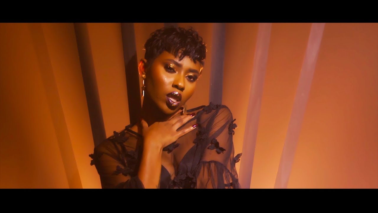 HOT GYAL SUMTING - BELLA BLAIR (OFFICIAL VIDEO) - YouTube