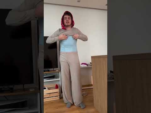 ČESKÁ PUBOŠKA PO SVÁTCÍCH ČÁST 2  #czech #couple #humor #dodikovo #czechcomedy #mum #funny