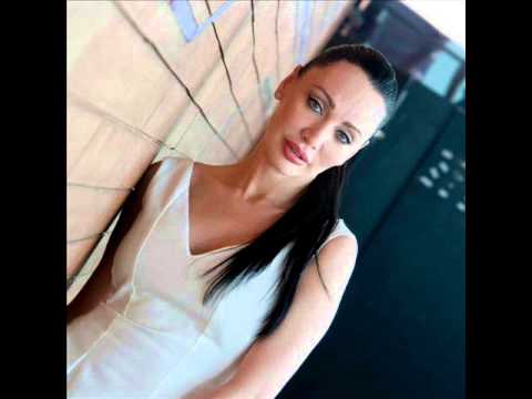 Umut AKYÜREK-Ok Gibi Hûblar Beni Yaydan Yabana Attılar (MUHAYYER)R.G.