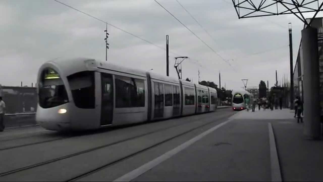 Tram T4: Citadis 302 à "Gare de Vénissieux" - YouTube