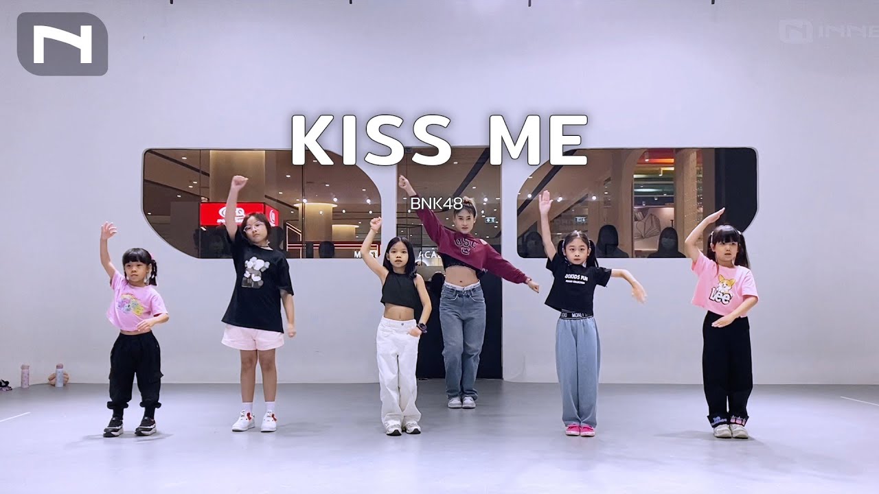 INNER KIDS │KISS ME! - BNK48 - YouTube