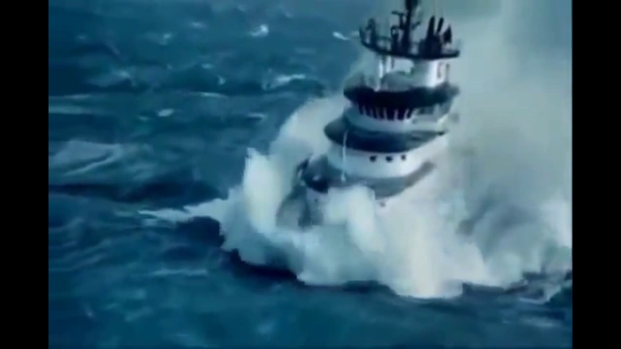 Ships in rough seas (Prt 1) - YouTube