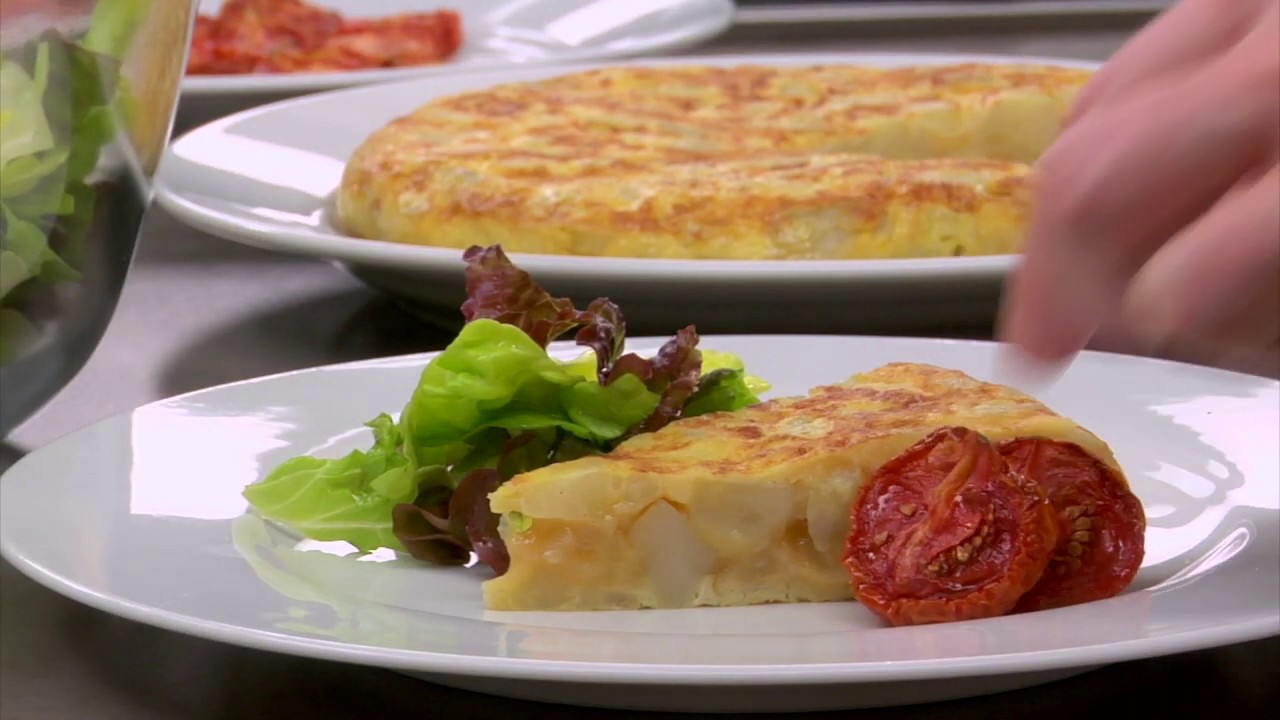 How to make Tortillas de Patatas - YouTube