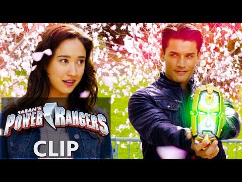 Power Rangers en Français | La chanson de Megaforce Emma