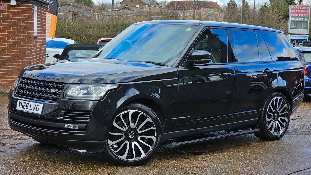 FOR SALE:Land Rover Range Rover 3.0 TD V6 Vogue Auto 4WD Euro 6 (s/s ...