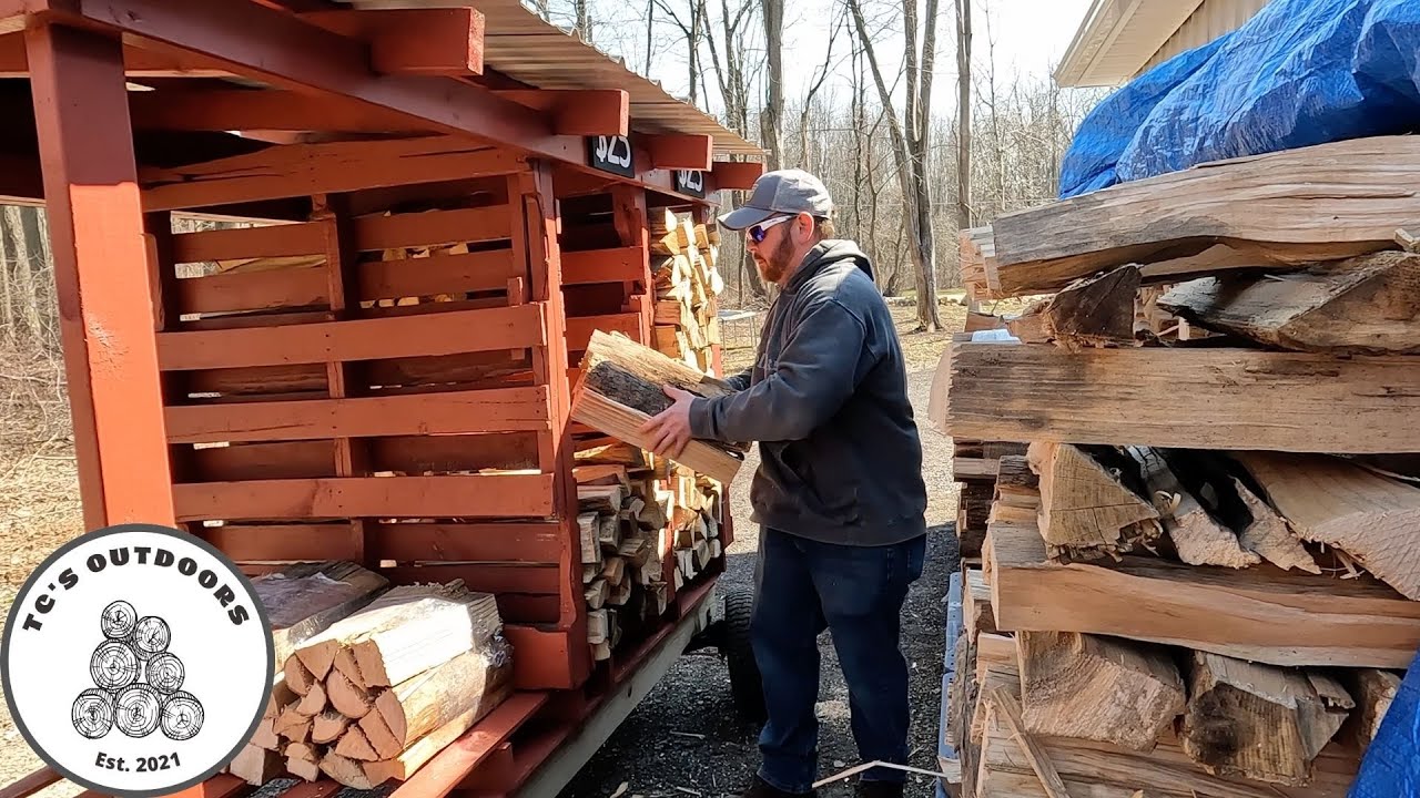 FILLING THE ROADSIDE STAND FOR THE FIRST TIME SELING FIREWOOD BUNDLES ...
