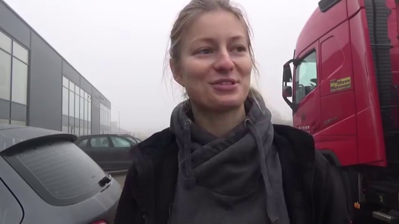 Trucking Girl - SCANIA - załadunek, SCANIA loading ep. 38 - YouTube