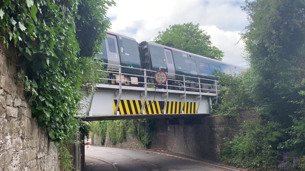 Class 800 301 at Longford Bridge - YouTube