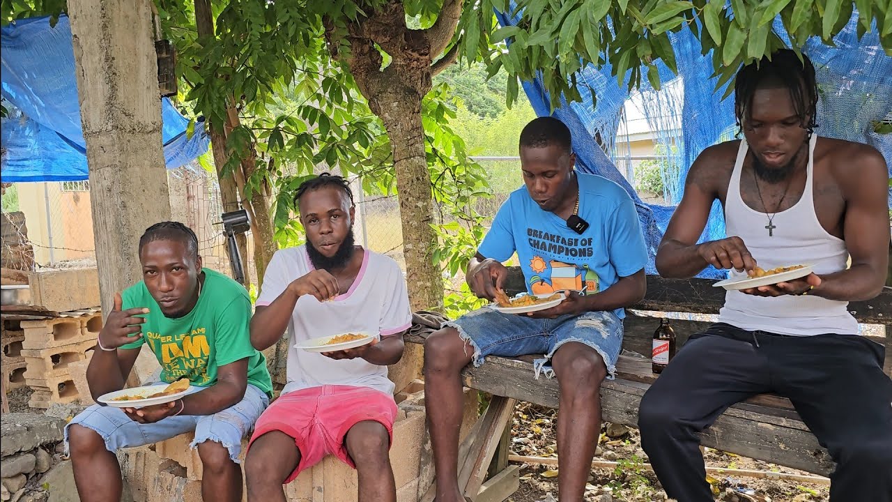 THE BEST CONCH FRITTERS JAMAICAN MAKING BAHAMIAN CONCH FRITTERS W CURRY ...