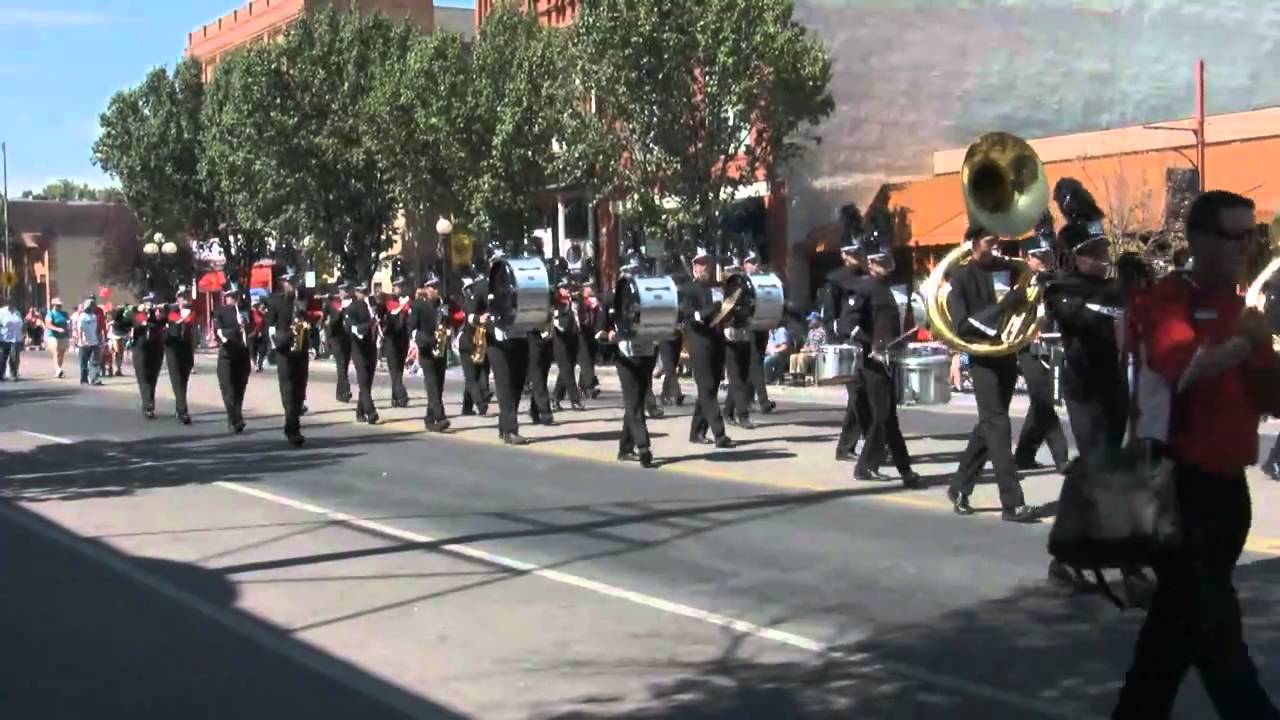 Heritage High School 2010 Marching Band at State Fair Parade - YouTube