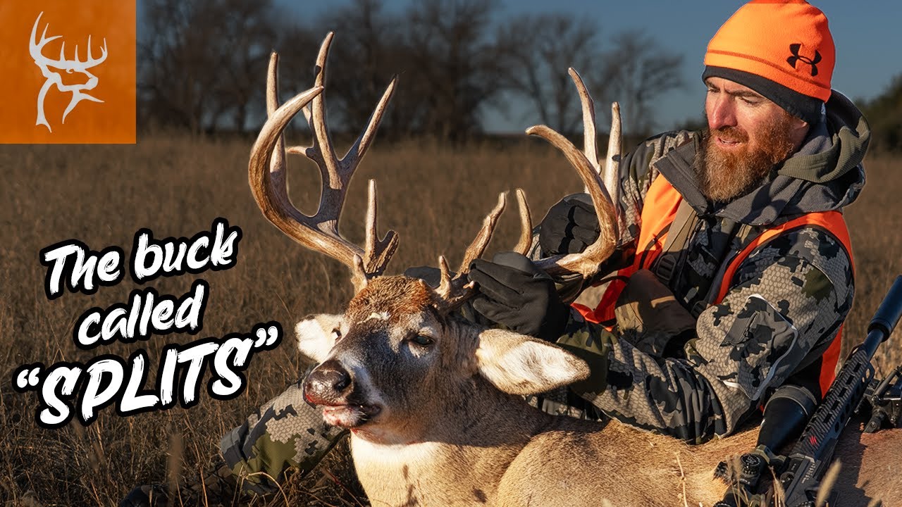 Rochey Hunting a Buck called "SPLITS" | RIFLE SEASON DOUBLE | Buck ...